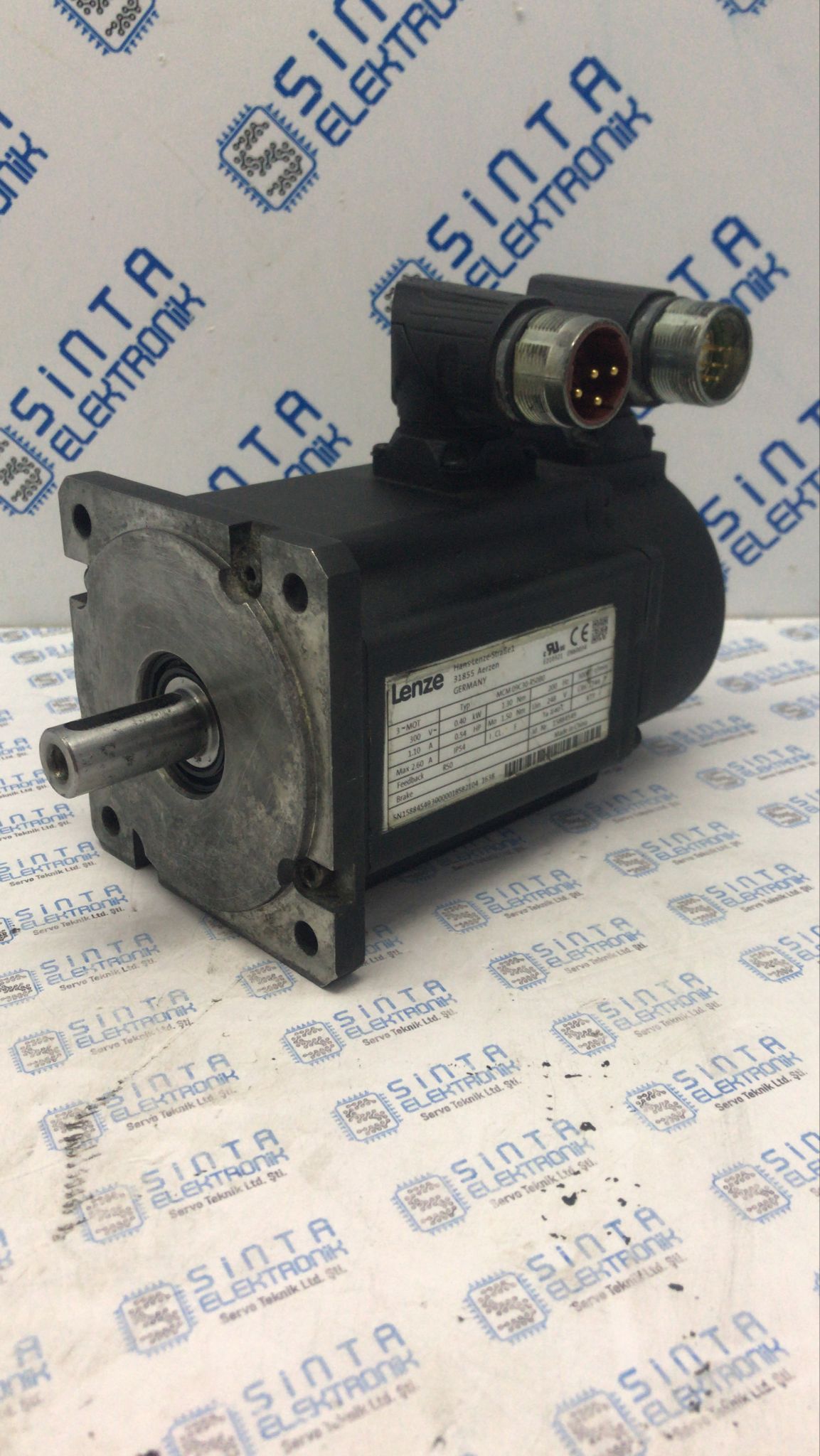 LENZE MCM09C30-RS0B0 SERVO MOTOR - Sinta Elektronik