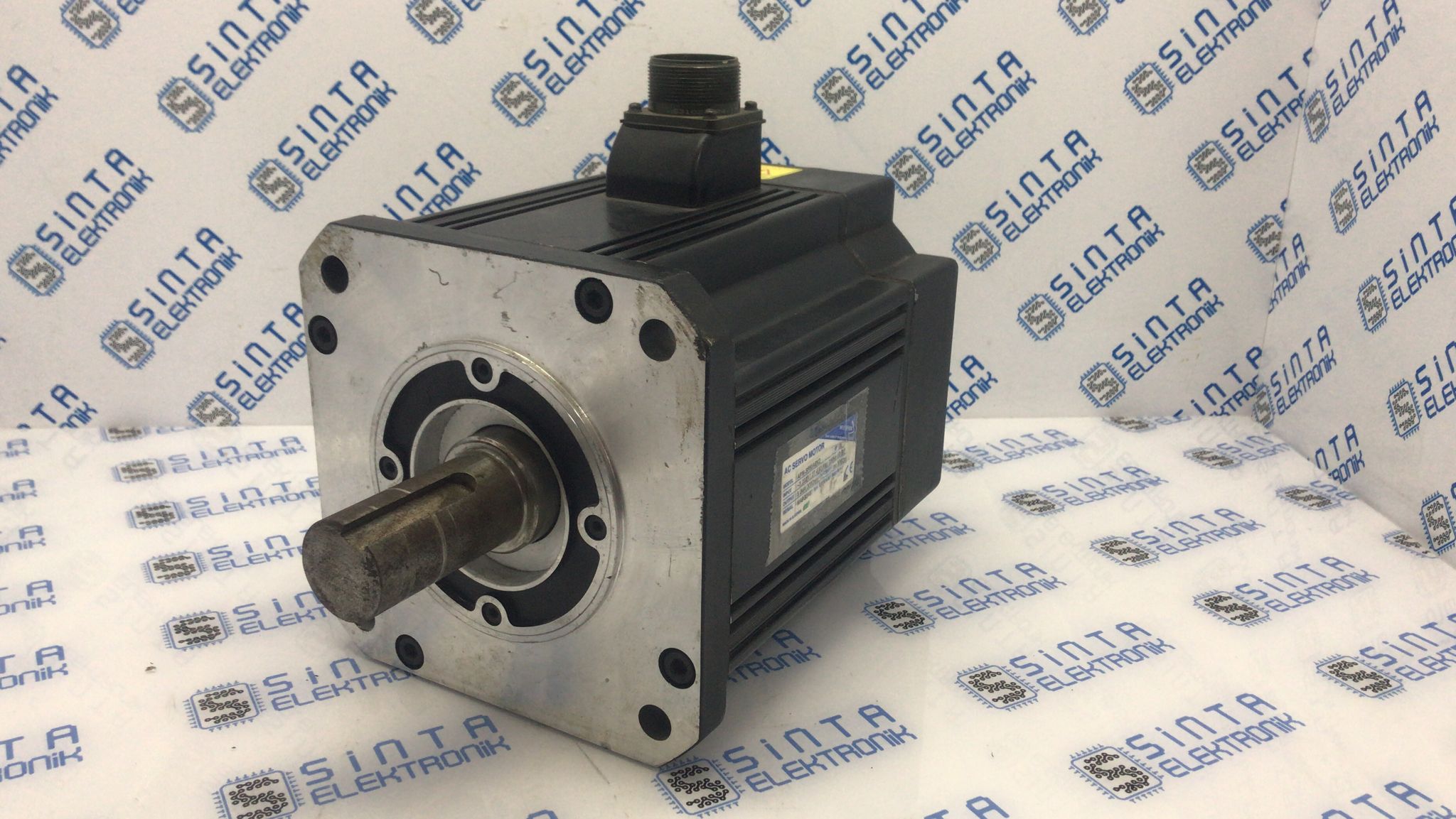 LS APM-SF50AEK2 SERVO MOTOR - Sinta Elektronik