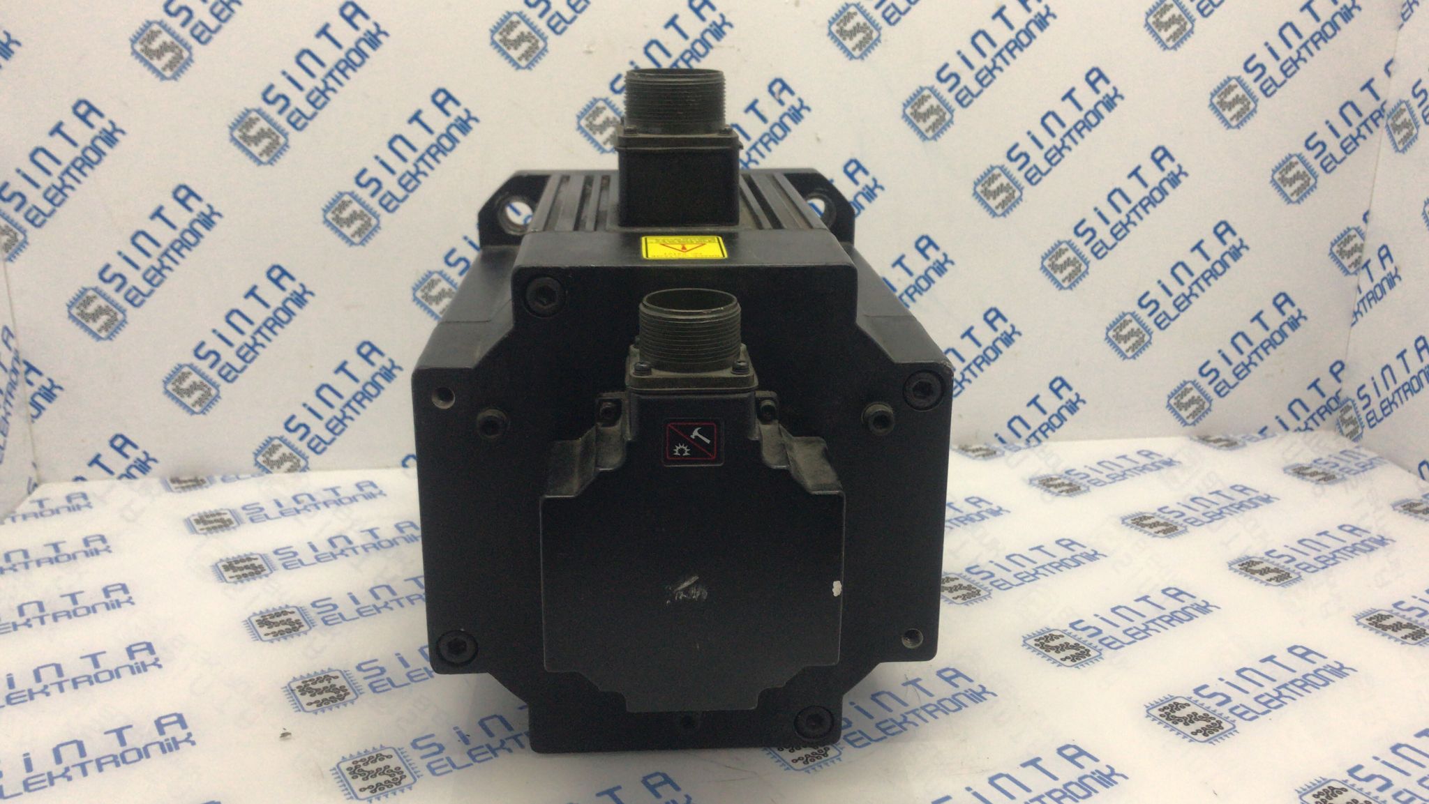 LS APM-SF50AEK2 SERVO MOTOR - Sinta Elektronik