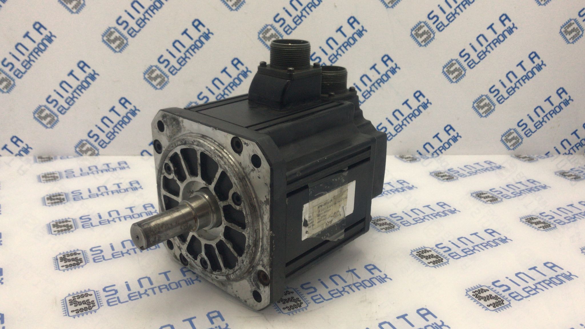 LS APM-SE15AEK SERVO MOTOR - Sinta Elektronik