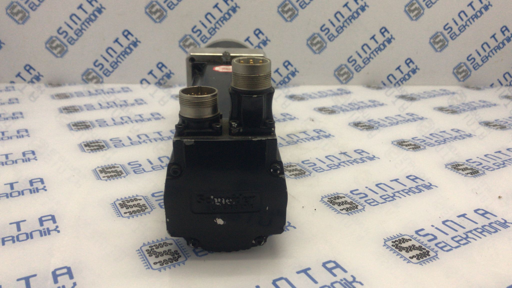 SCHNEIDER BSH0703P01A1A SERVO MOTOR - Sinta Elektronik