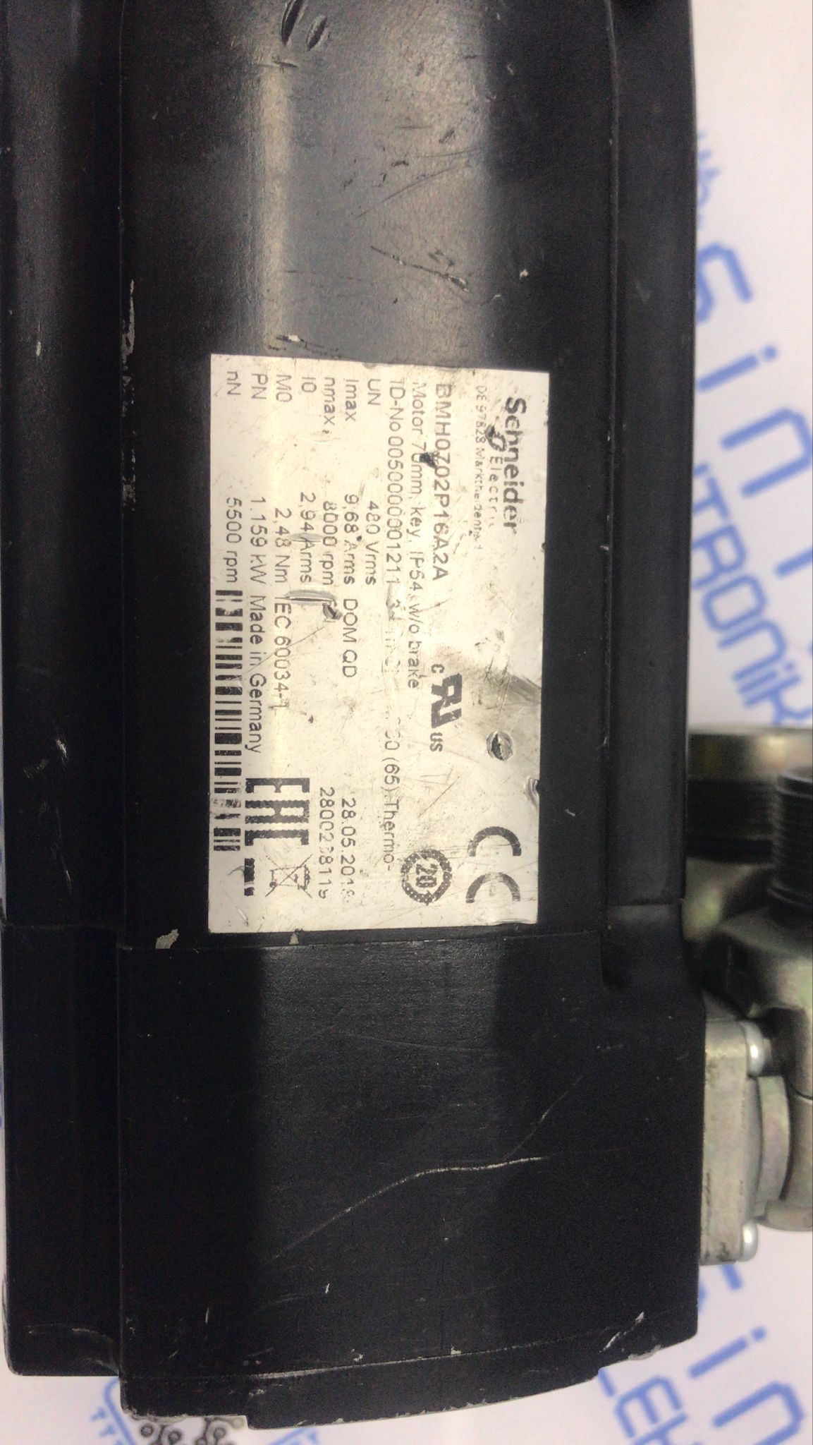 SCHNEIDER BMH0702P16A2A SERVO MOTOR - Sinta Elektronik