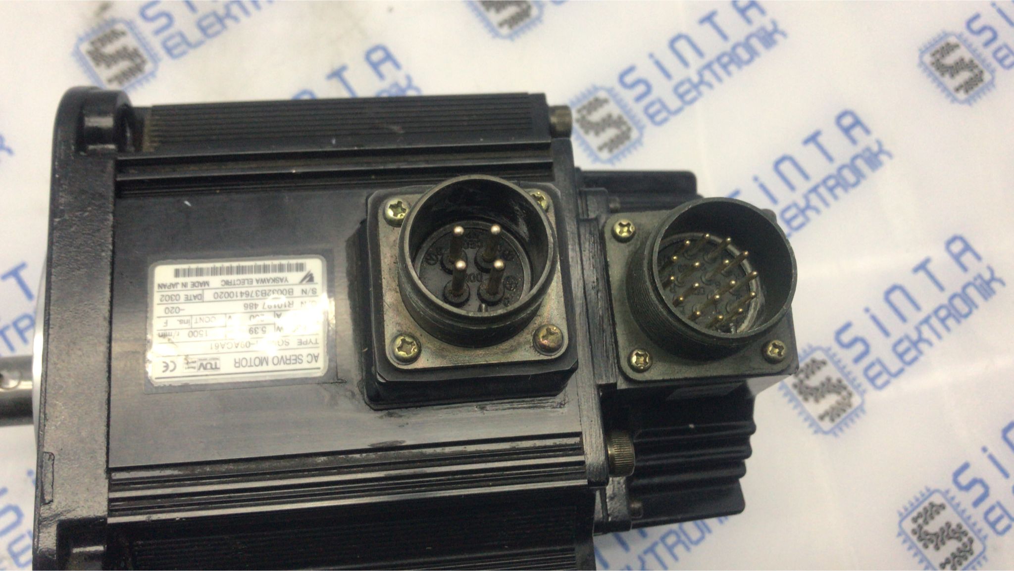 YASKAWA SGMGH-09ACA61 SERVO MOTOR - Sinta Elektronik